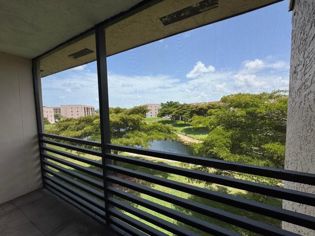 10304 Sunrise Lakes Blvd, Unit 312, Sunrise, FL 33322 | MLS #R11110