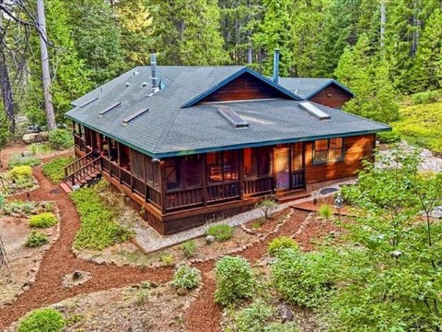 10305 Laurentian Way, Nevada City, CA 95959