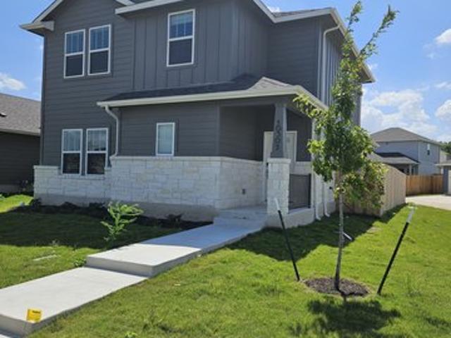 10305 Mager Ln, Hutto, TX 78634