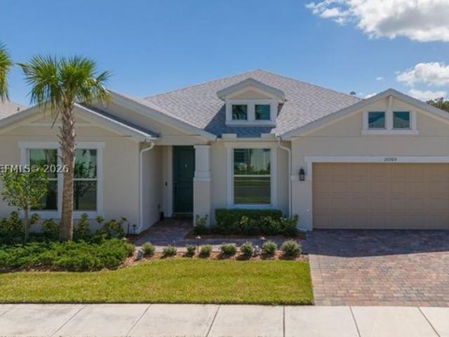10305 SW Captiva Dr, Port Saint Lucie, FL 34987