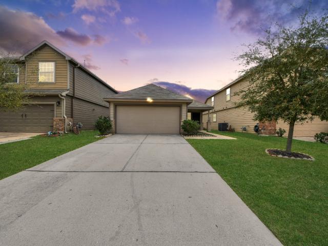 10306 White Fir Villa Ave, Houston, TX 77044 | MLS #61696 | Compass