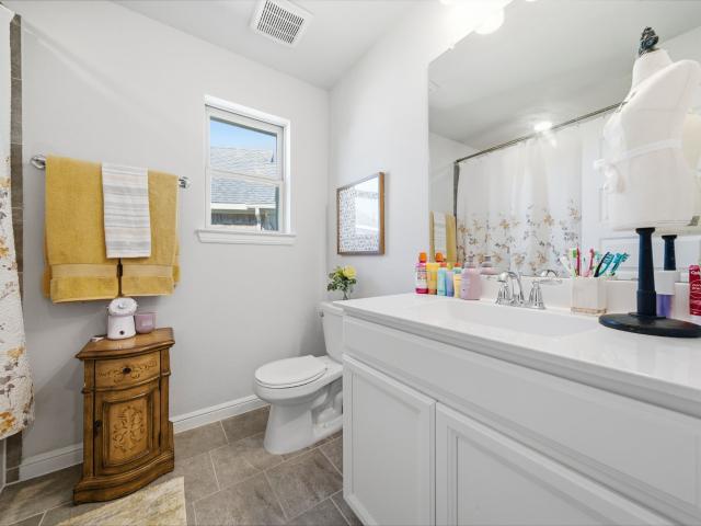 10306 Aldrin Dr, Iowa Colony, TX 77583 | MLS #28605