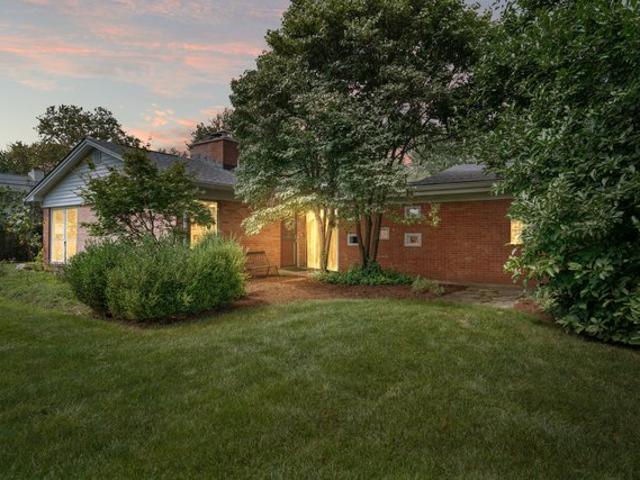 10306 New Jersey St, Carmel, IN 46280
