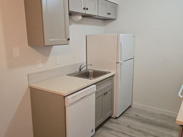 10306 P 1 Bedroom Apartment for Rent at 10306 Ne Wygant St, Portland, OR 97220 Parkrose