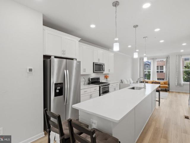 10308 Vista Sola Way