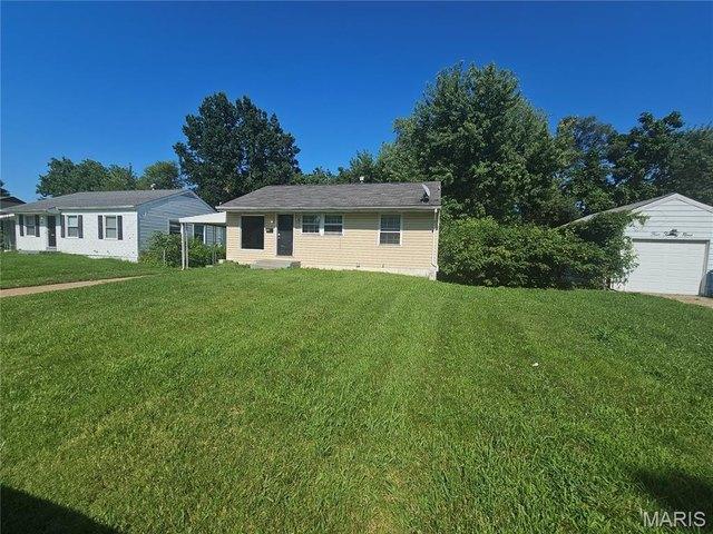10308 Galloway Dr, Saint Louis, MO 63137