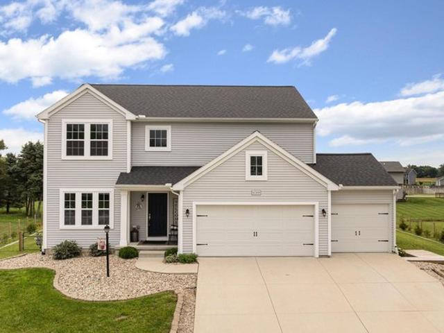 10308 Peotone Dr, Granger, IN 46530