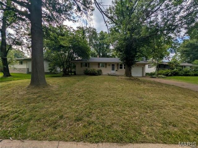 10309 Durness Dr, Saint Louis, MO 63137