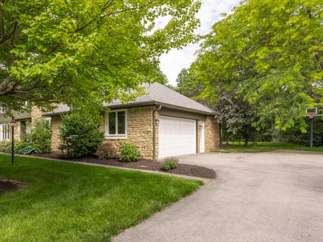 1030 Maxwell Lane