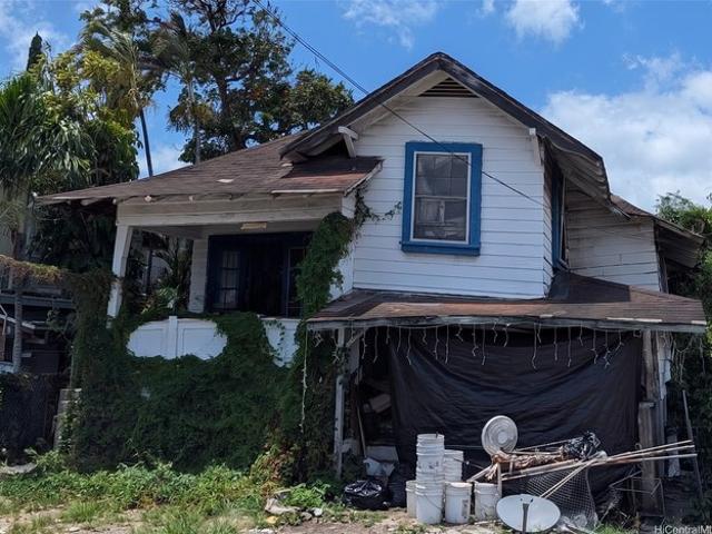 1030 Morris Ln, Honolulu, HI 96817