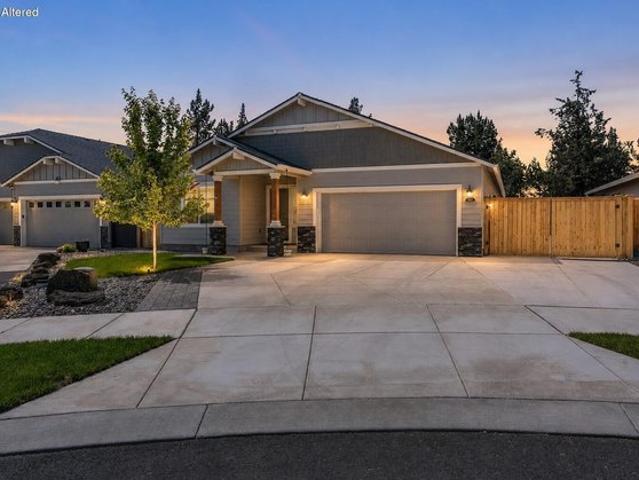 1030 NW Varnish Ln, Redmond, OR 97756
