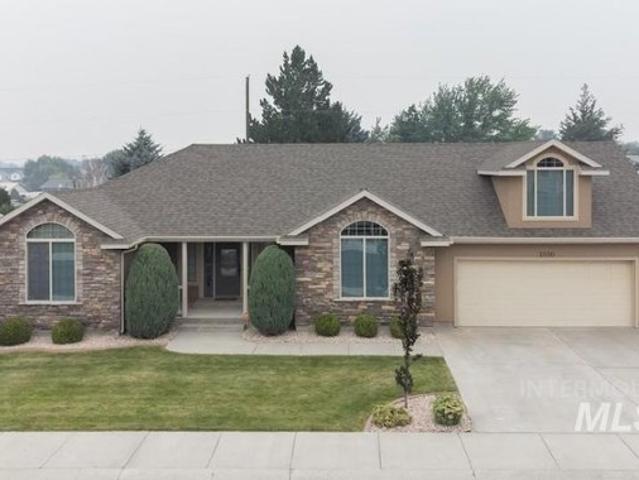 1030 Oakwood St, Burley, ID 83318