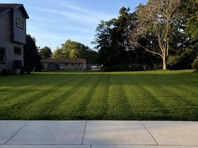1030 Arlington Ave, Grand Haven, MI 49417