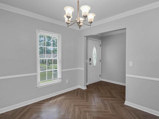 1030 Crosshill Lane