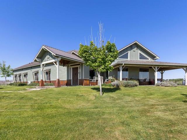 1030 Desert Glen Rd, Adrian, OR 97901