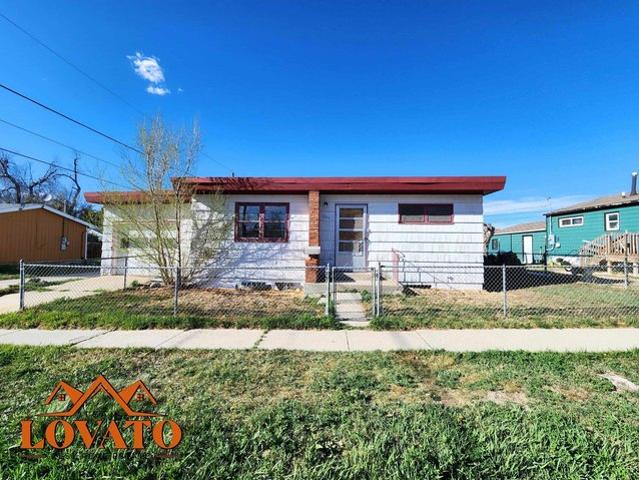 1030 E 17th St, Casper, WY 82601
