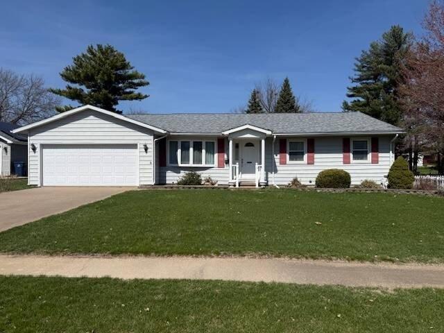 1030 E 2nd Ave, Monmouth, IL 61462