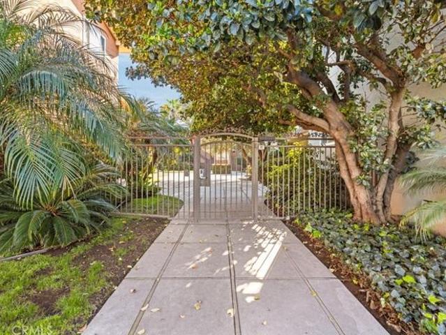 1030 E 2nd Street #9, Long Beach, CA 90802