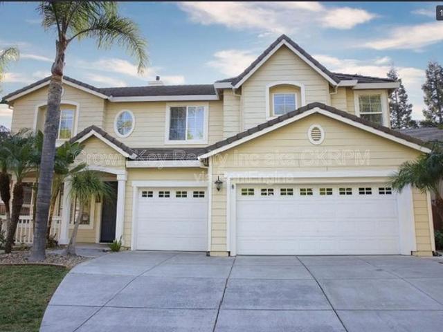 1030 Eastlake Cir, Tracy, CA 95304