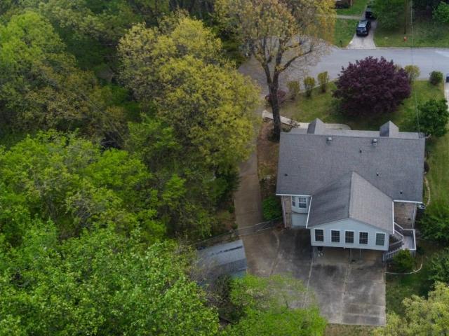 1030 Foxmoor Dr