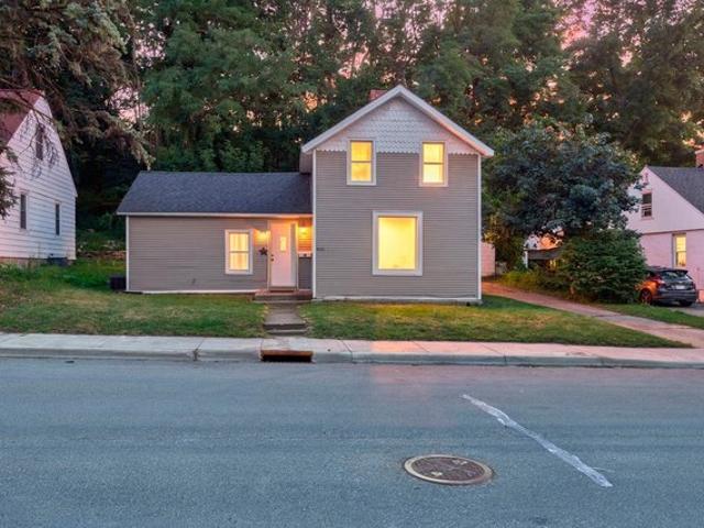 1030 Putnam Ave, Red Wing, MN 55066
