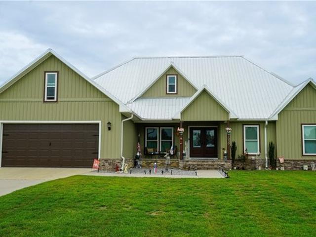 1030 Paris Ave, Swainsboro, GA 30401