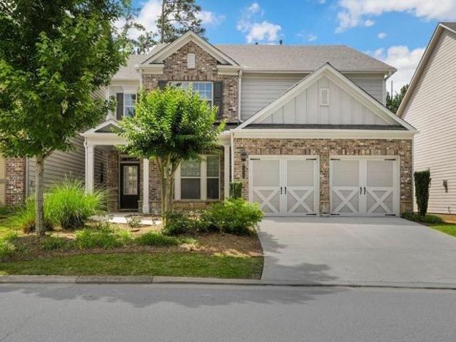 1030 Roswell Manor Cir, Roswell, GA 30076