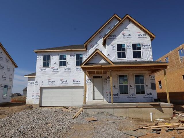 1030 Saddle Tank Dr, Plain City, OH 43064