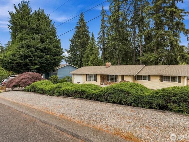 1030 th Avenue Ct E, Puyallup, WA 98373