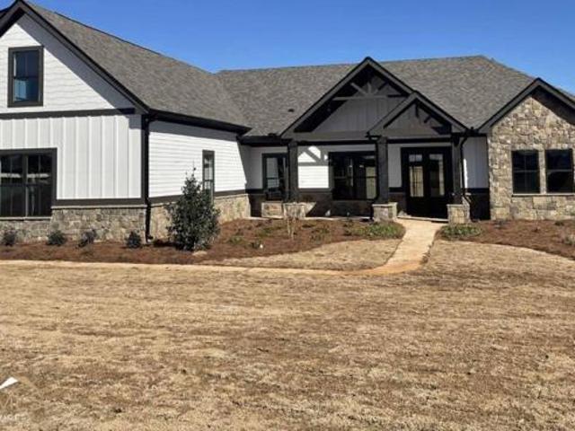 1030 Vista Bay, White Plains, GA 30678