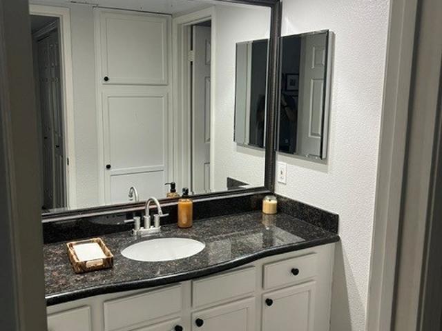 1030 Vista Del Cerro 204