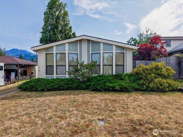 1030 W 14th St, Port Angeles, WA 98363