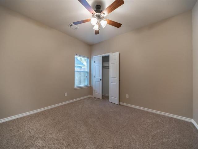 1030 W Gandy