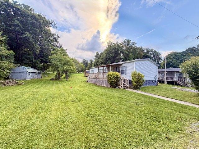 1030 White Oak St, Summersville, WV 26651