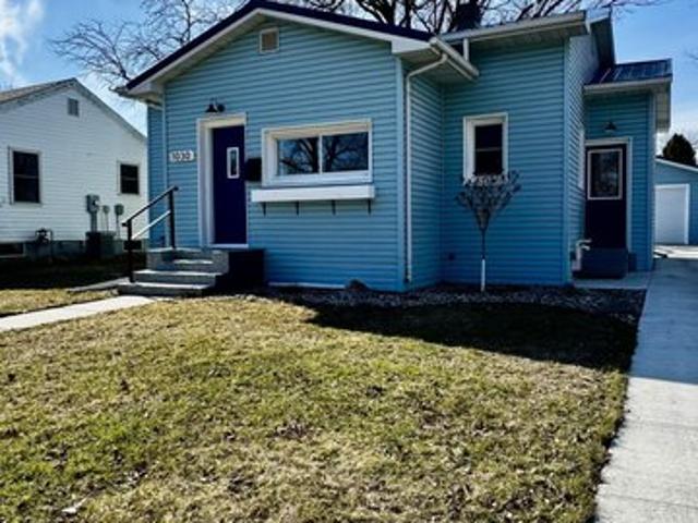 1030 1st St, Brookings, SD 57006