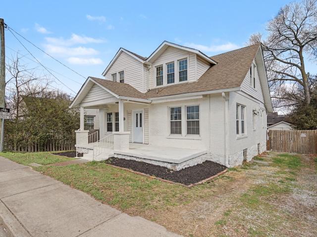 1030 28th Ave N