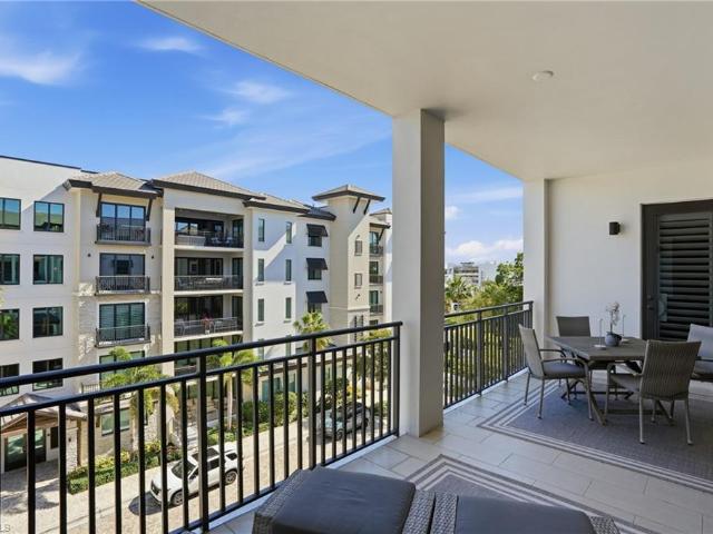 1030 3rd Ave S, Unit 417, Naples, FL 34102 | MLS #226001