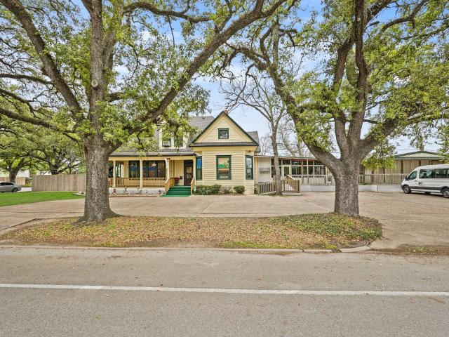 1030 4th St, Rosenberg, TX 77471 | MLS #92039
