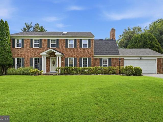 10313 Crown Point Ct, Potomac, MD 20854