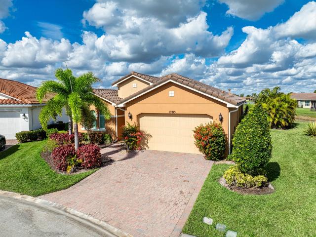 10313 SW Fernwood Ave, Port St. Lucie, FL 34987 | MLS #R11153 | Compass