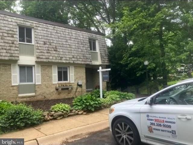 10314 Watkins Mill Dr, Gaithersburg, MD 20886