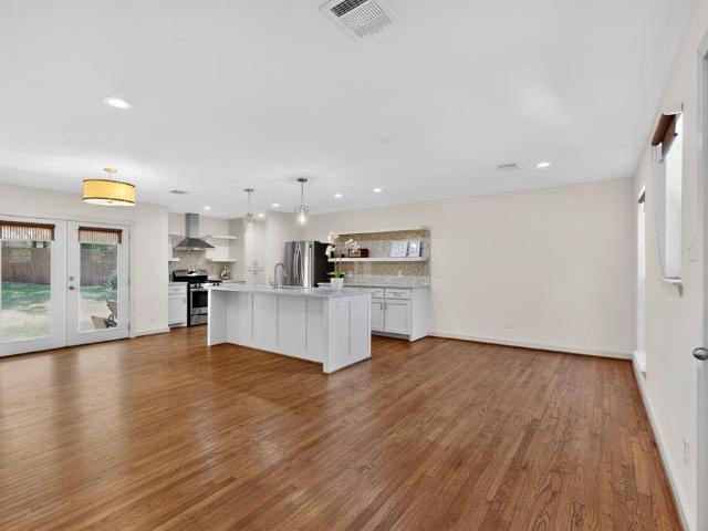 10314 Baronne Cir, Dallas, TX 75218 | MLS #21236 | Compass