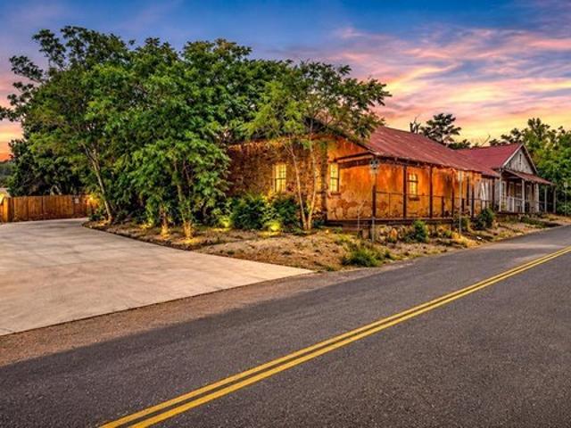 10314 Cemetary St, Coulterville, CA 95311