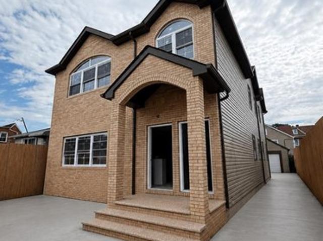 10315 th St, Queens Village, NY 11429