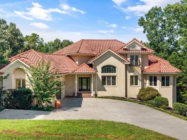 10315 N River Trl, Knoxville, TN 37922