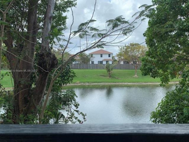 10315 NW 9th St Cir #203 14 Miami, FL 33172