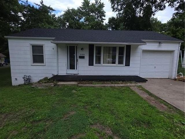 10318 E 19th Ter S, Independence, MO 64052