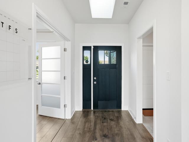 10318 Garnet Way