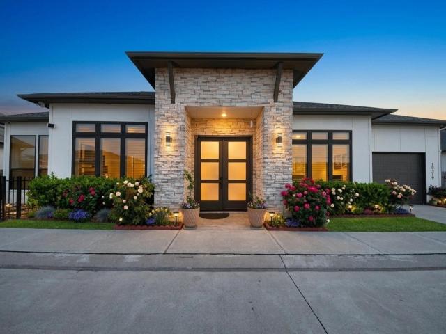 10319 Anchorage Passage