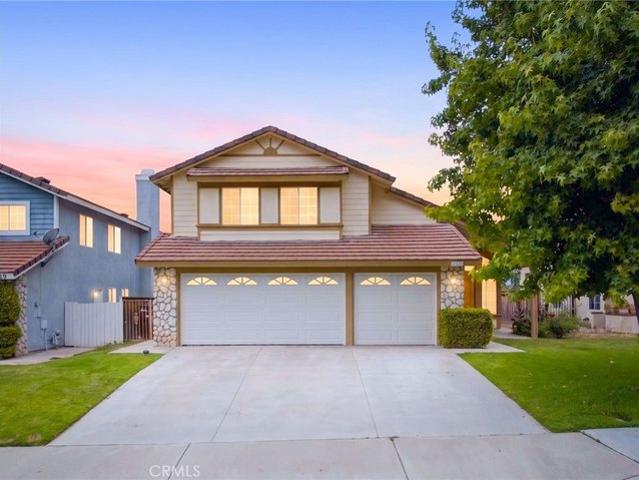 10319 Desert Star St, Moreno Valley, CA 92557